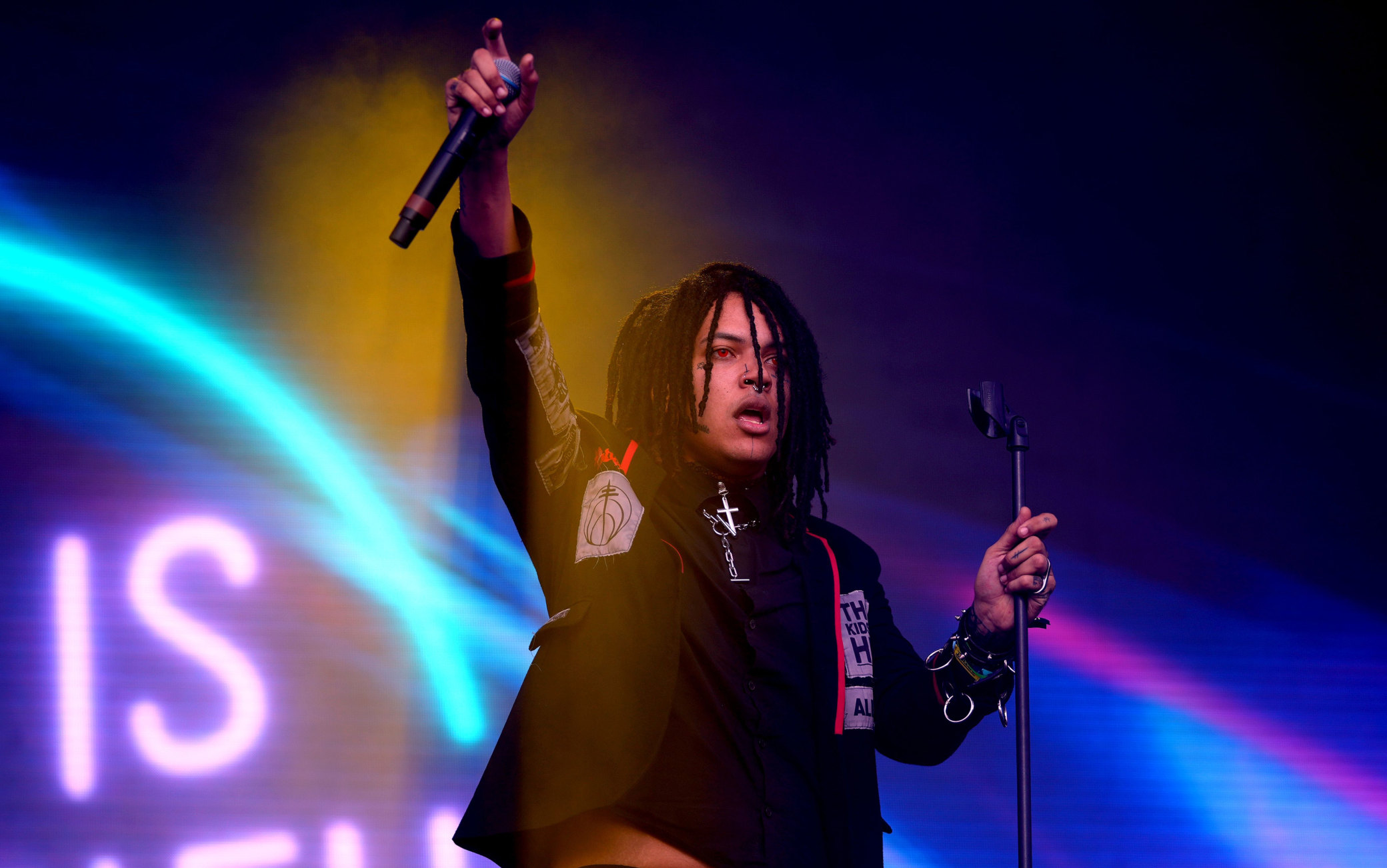 Poorstacy, morto a 26 anni il rapper, collaborava con Travis Barker dei ...