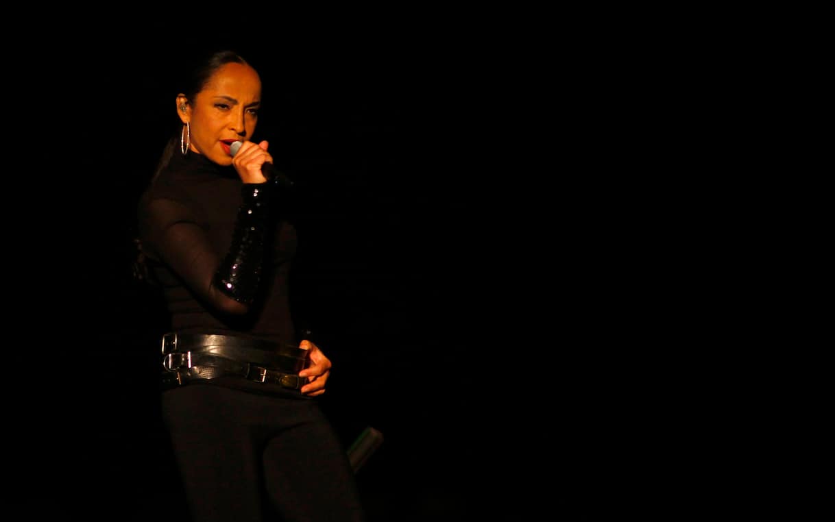 Sade Adu, hype e fake news sul presunto World Tour 2026 della cantante ...