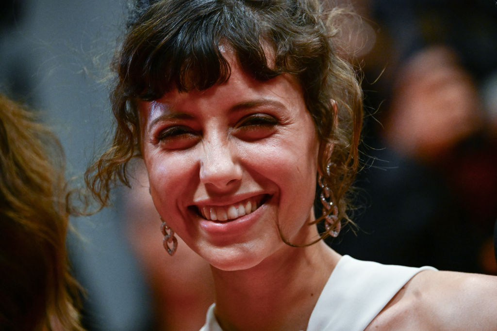 Chi è Celeste Dalla Porta, l'attrice protagonista del film Parthenope di Paolo Sorrentino. FOTO ...