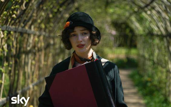 The Colour Room, arriva su Sky in prima tv il film con Phoebe Dynevor