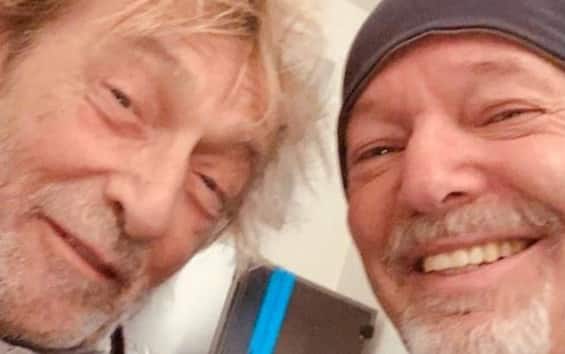 Vasco Rossi, trapianto di fegato per il bassista Claudio Golinelli ...