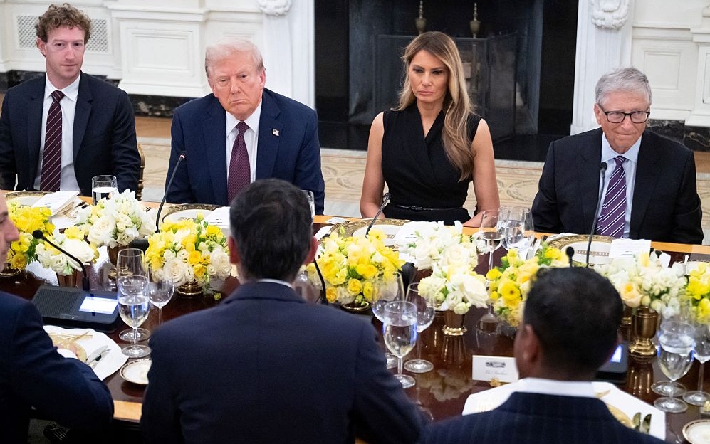 Trump, cena con Zuckerberg, Bill Gates e Tim Cook alla Casa Bianca ...