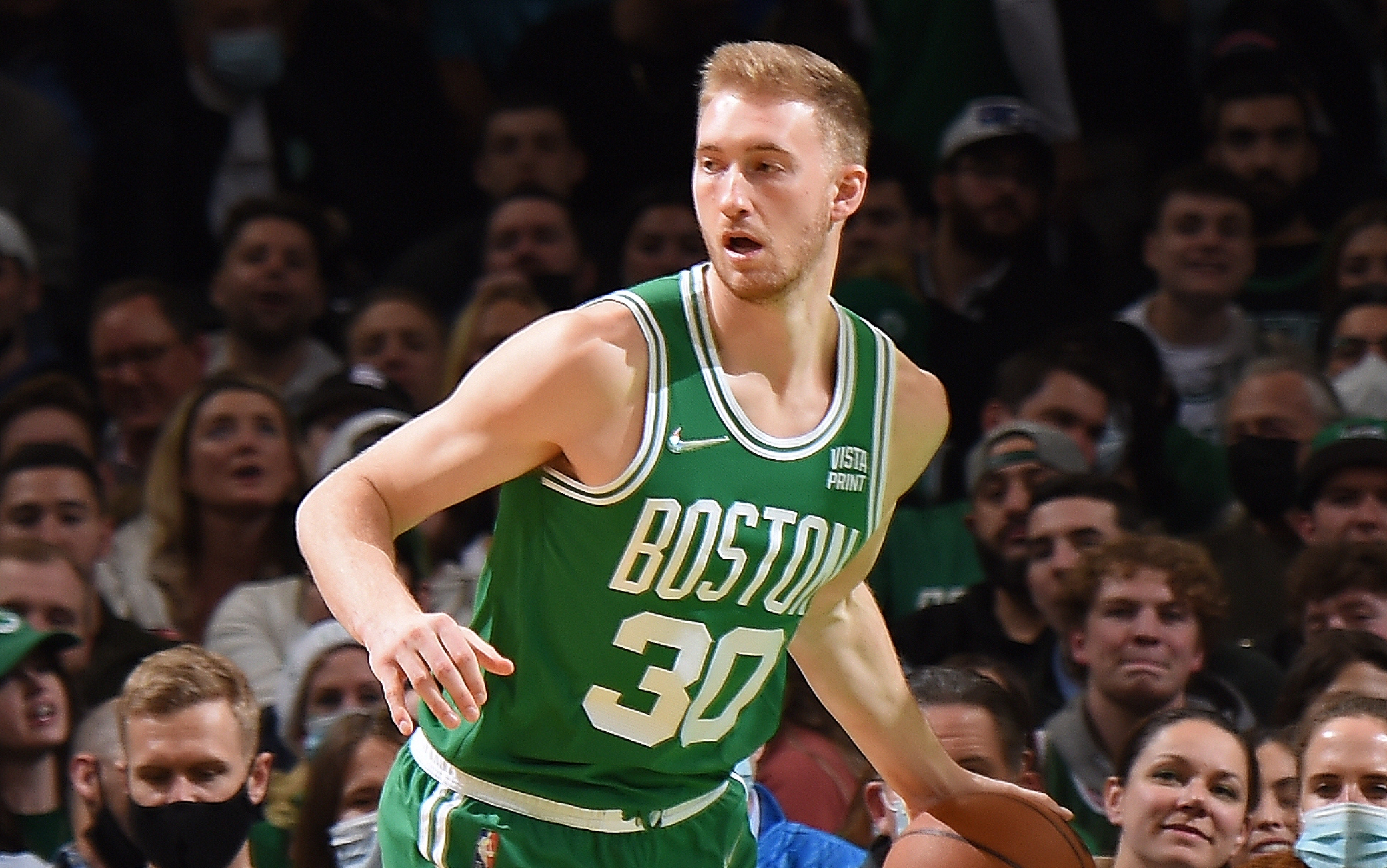 NBA, la serata speciale di Sam Hauser: raggiunge il record di triple di ...