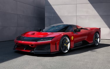 Ferrari F80, 1.200 CV e 3,6 milioni di euro: la supercar più potente di Maranello ! Sky Sport