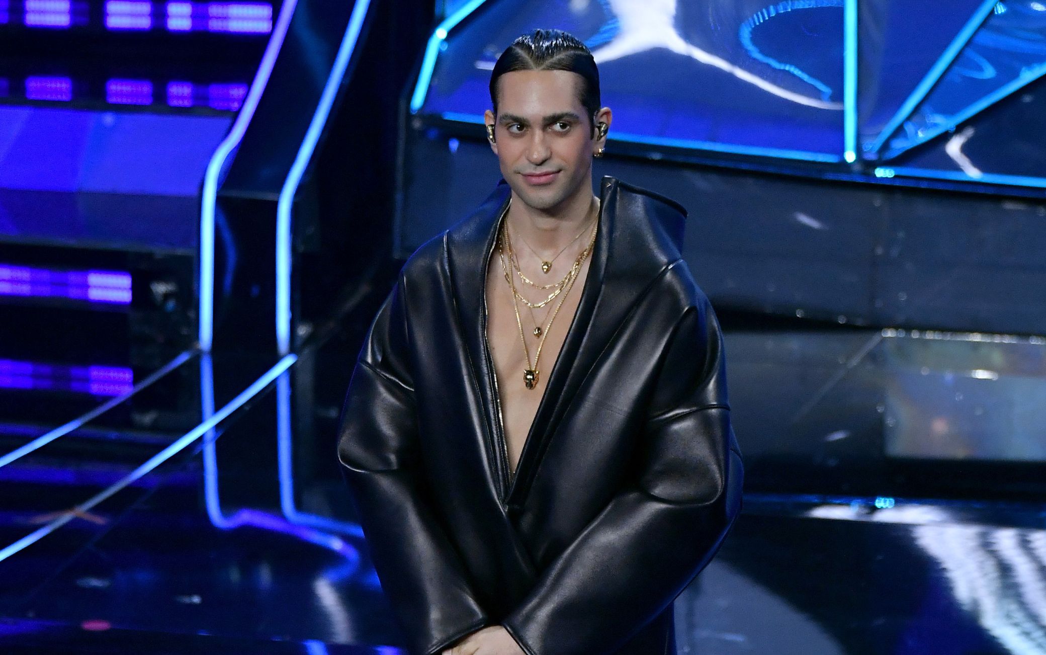 Mahmood, prima e dopo il cambio di look: le foto del cantante di Tuta ...