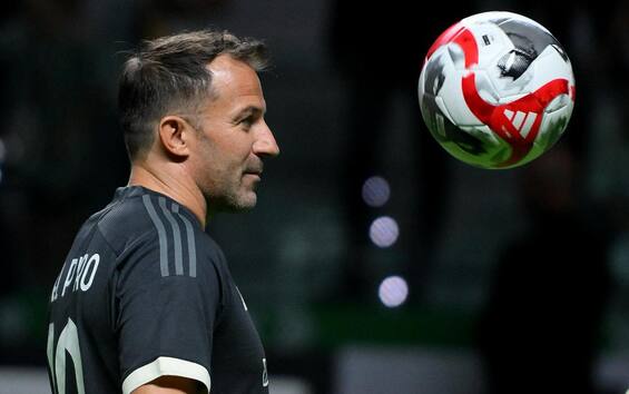 Compleanno Del Piero, l'ex attaccante della Juve compie 50 anni. FOTO ...