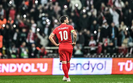 Calhanoglu, infortunio in Turchia Galles: si lavora al rientro a Milano ...