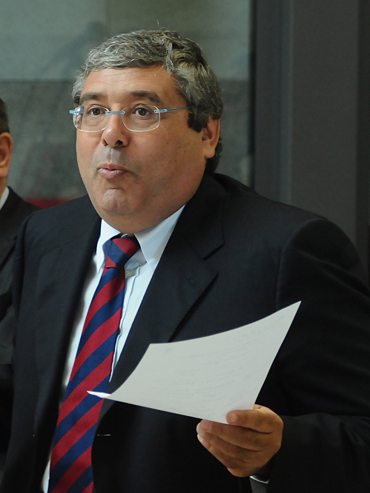 Totò Cuffaro, storia giudiziaria: dalla condanna per mafia alla nuova ...