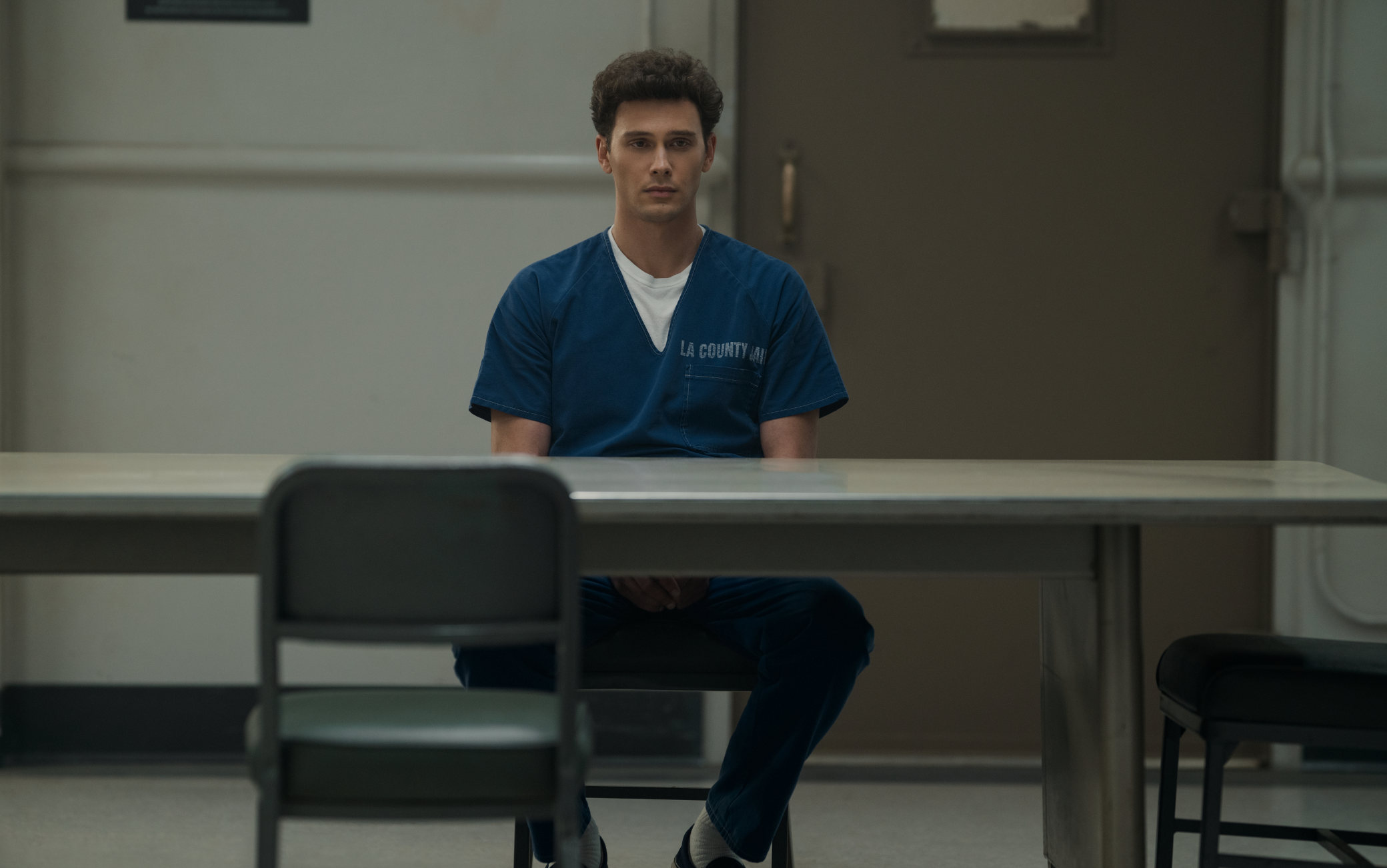 Monsters: La storia di Lyle ed Erik Menendez, il cast della serie tv ...