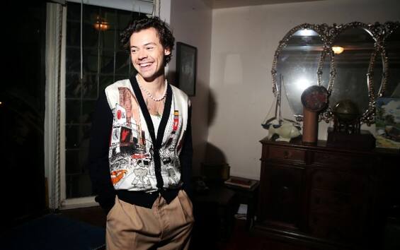 Harry Styles, oggi esce il nuovo album Fine Line: cover e tracklist