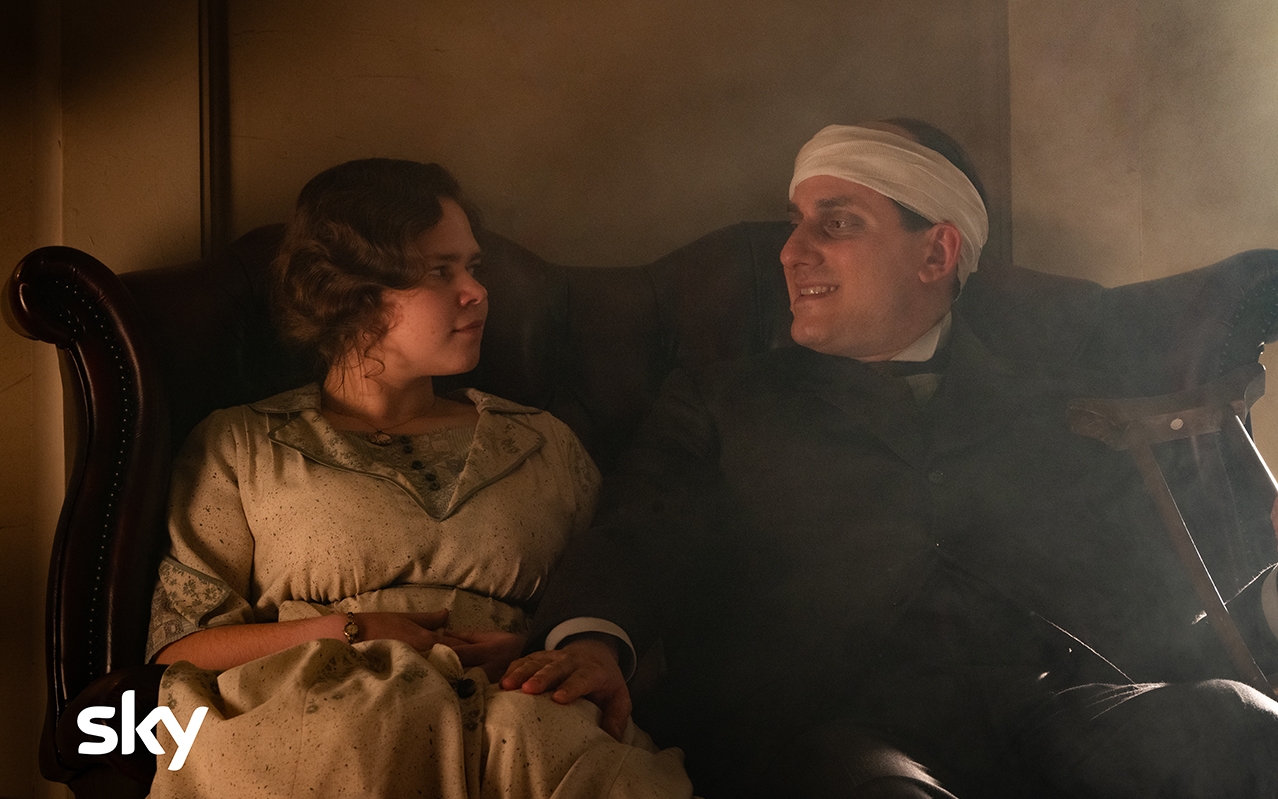 M – Il figlio del secolo, la recensione dell’episodio 1 della serie con ...