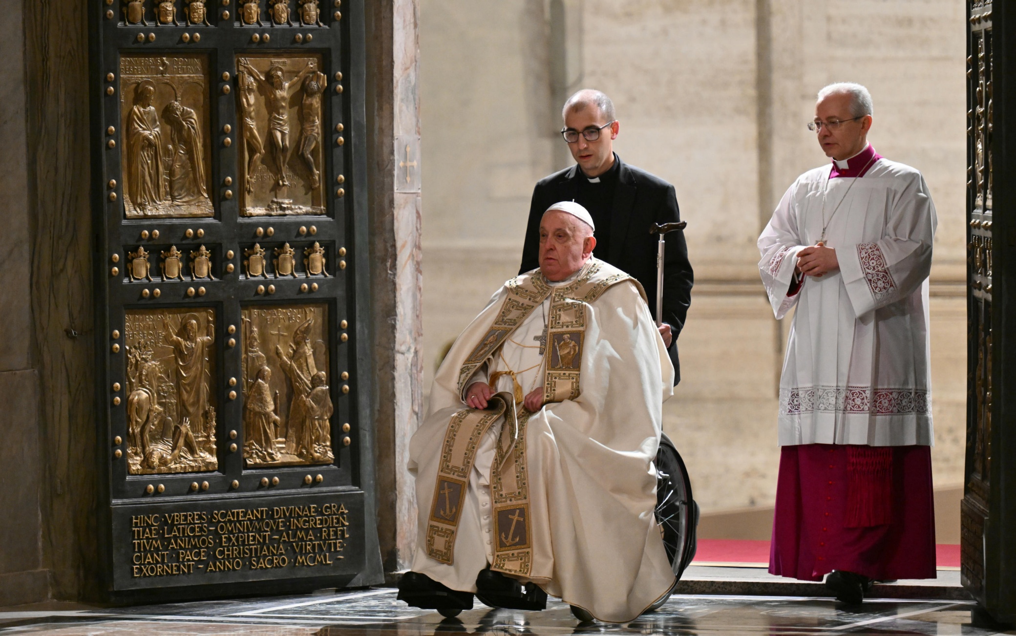Giubileo 2025, Papa Francesco apre Porta Santa Basilica di San Pietro ...