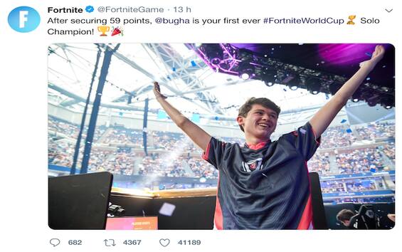 Fortnite, il campione del mondo Bugha vittima di uno scherzo in live ...