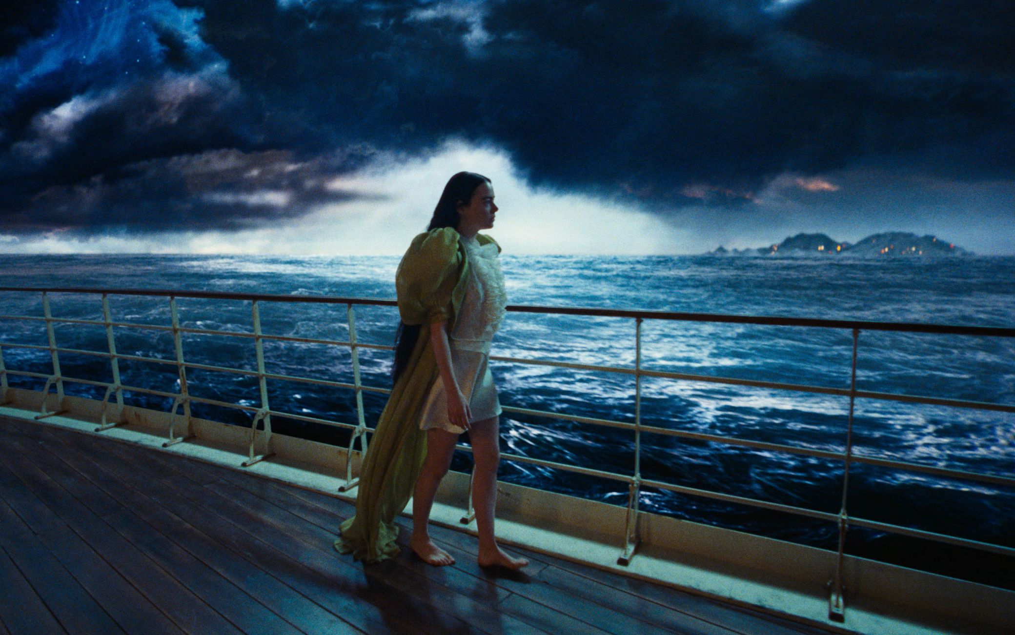 Povere Creature! Il senso del film raccontato attraverso i costumi di ...