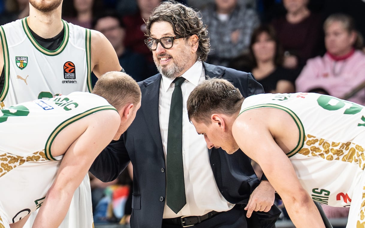 Andrea Trinchieri, addio allo Zalgiris Kaunas: l'allenatore lascia la ...