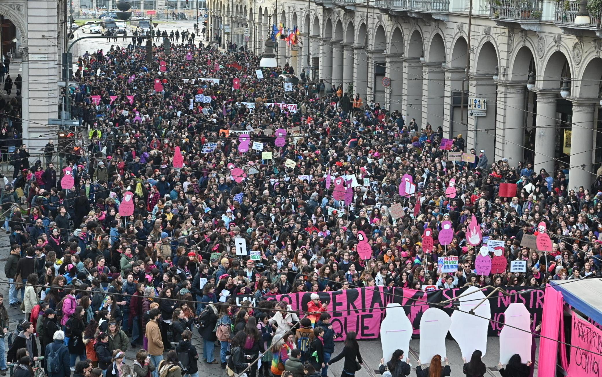 Scioperi a marzo 2024: calendario manifestazioni, date e orari | Sky TG24