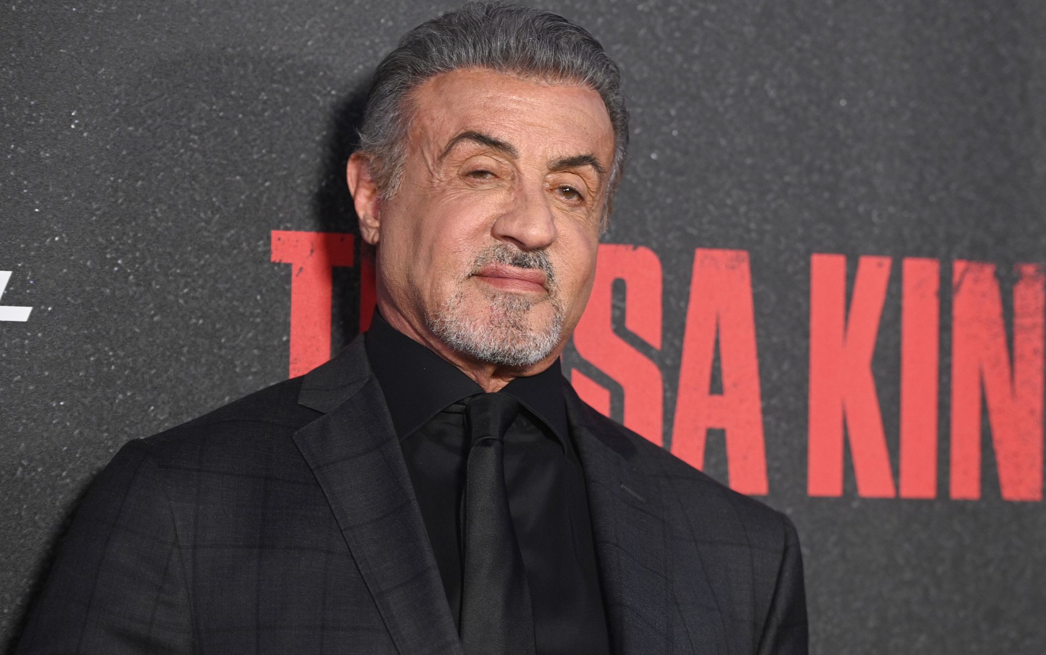I Mercenari 2, il cast del film da Sylvester Stallone a Bruce Willis ...