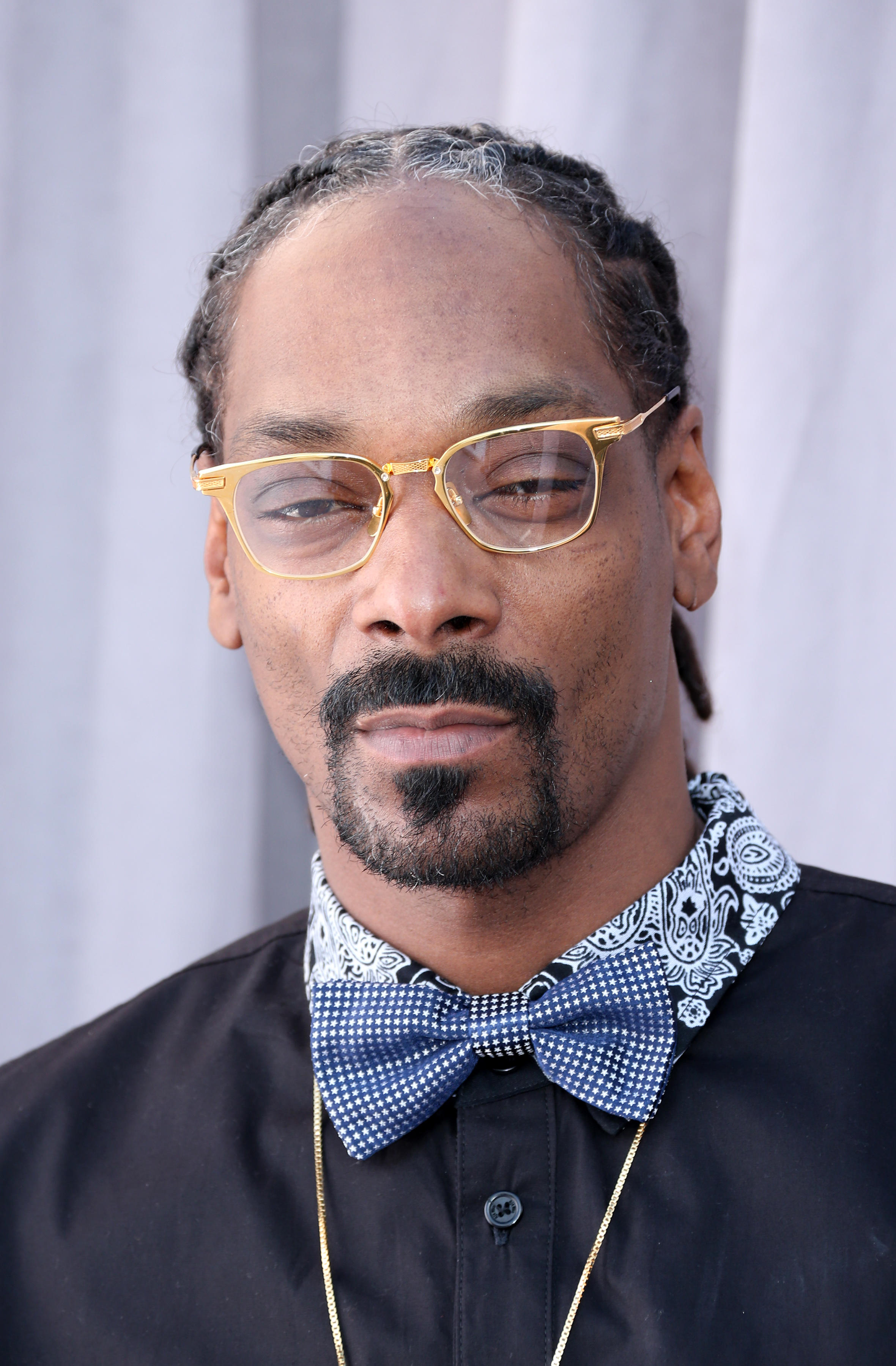 Snoop Dogg smette di fumare: addio alla marijuana