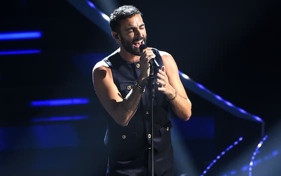 Marco Mengoni canta Due Vite a Sanremo 2024: testo, storia e ...