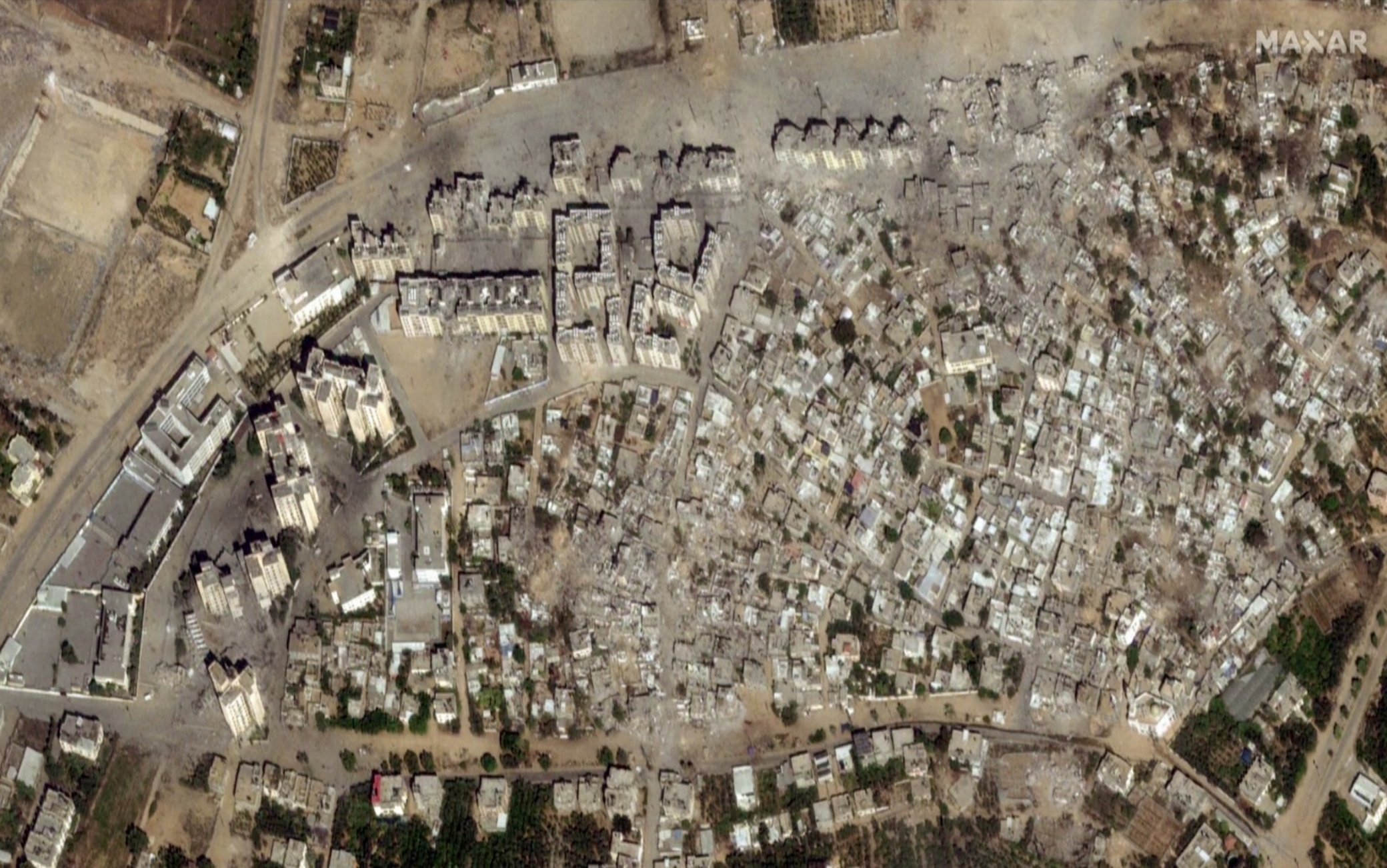 Gaza, le immagini satellitari prima e dopo i bombardamenti di Israele ...