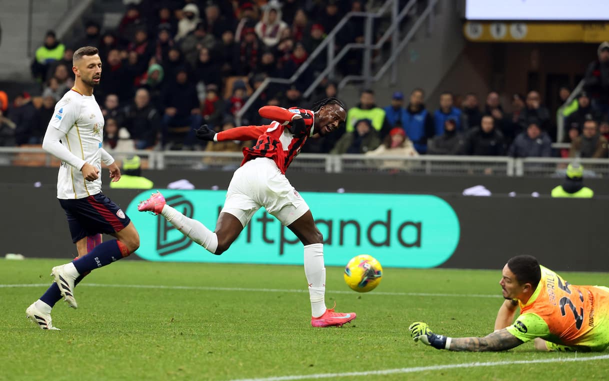 Milan Cagliari 1-1, gol e highlights. Reti di Morata e Zortea, pari a ...