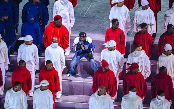 Super Bowl 2025, Halftime show: Kendrick Lamar infiamma il pubblico ...