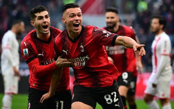 Milan, chi è Jan-Carlo Simic: il profilo del 2004 in gol all'esordio ...