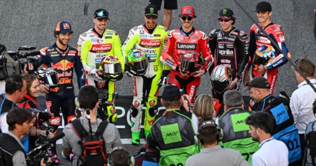MotoGp 2025, i piloti fanno le foto di gruppo del nuovo mondiale | Sky Sport