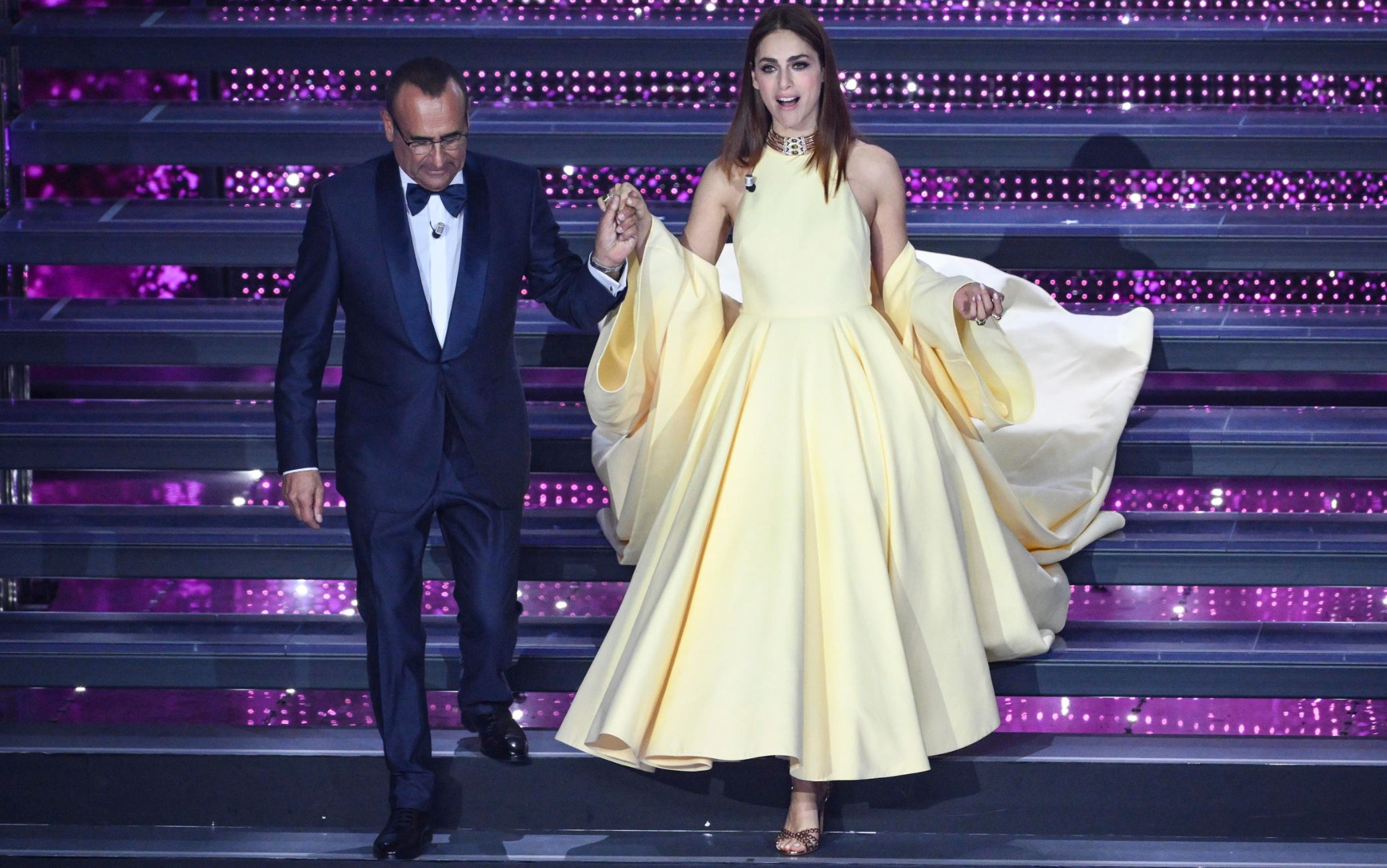 Look Miriam Leone, tutti i vestiti indossati alla terza serata di Sanremo 2025 | Sky TG24