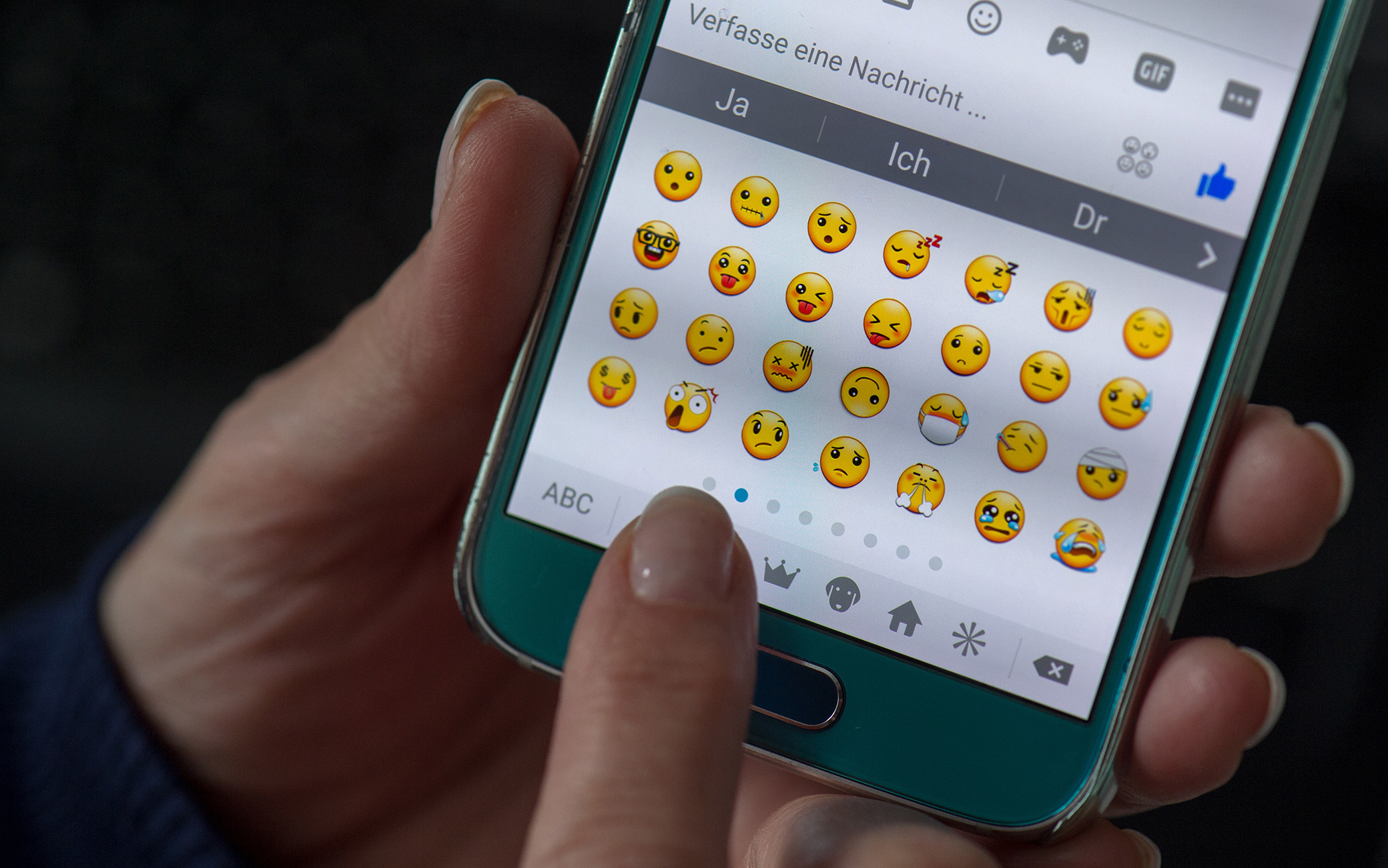 Emoji Day, scopri qual è l’emoticon più usata dagli italiani: l ...