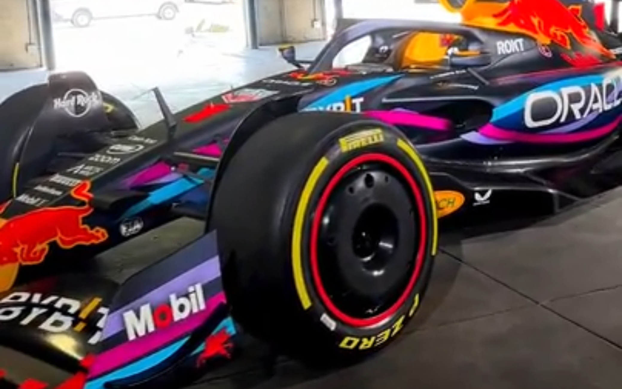 F1, Red Bull ha svelato la livrea speciale della RB19 al GP di Miami ...