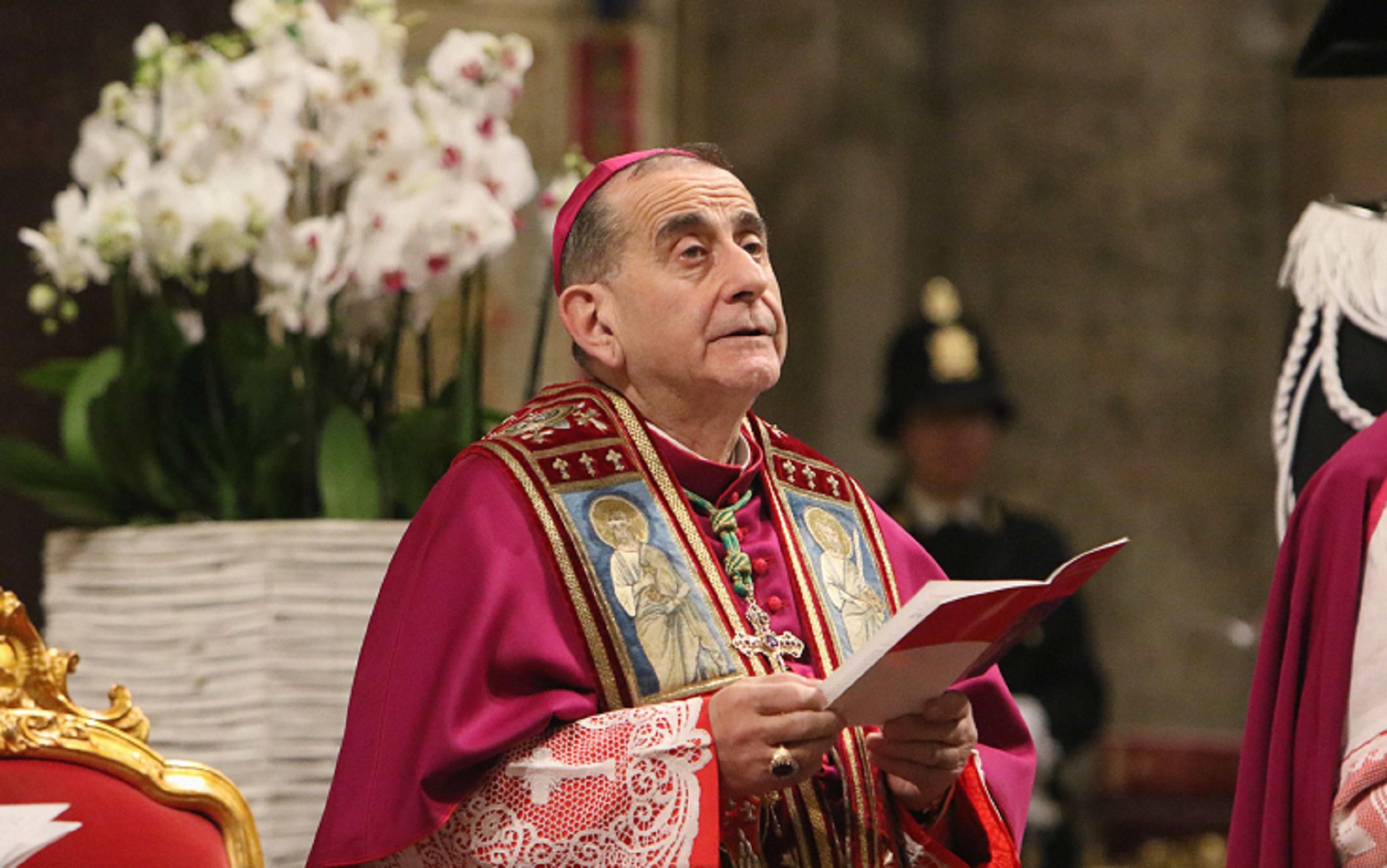 Chi è monsignor Mario Delpini, l'arcivescovo di Milano che celebra i ...