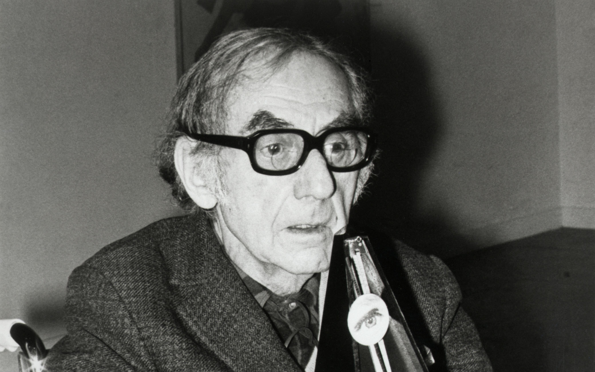 Man Ray, la vita e le opere del grande pittore e fotografo statunitense