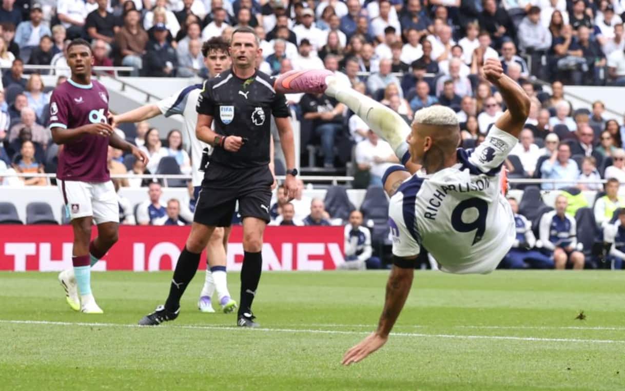 Tottenham-Burnley, Richarlison: gol spettacolare in rovesciata. VIDEO ...