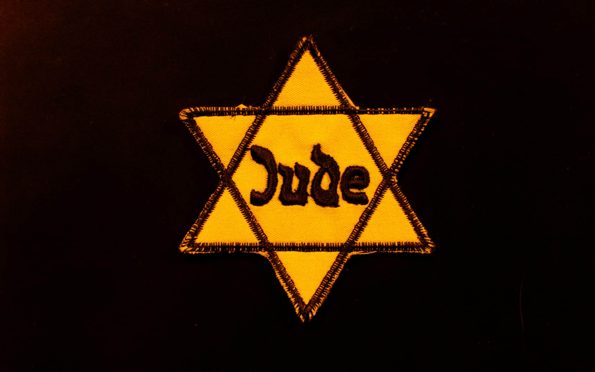 Giornata della Memoria, immagini simbolo dell'Olocausto: da treni della morte al campo di ...