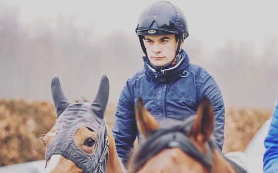 Stefano Cerchi, il fantino di Mores morto a 23 anni in Australia | Sky TG24