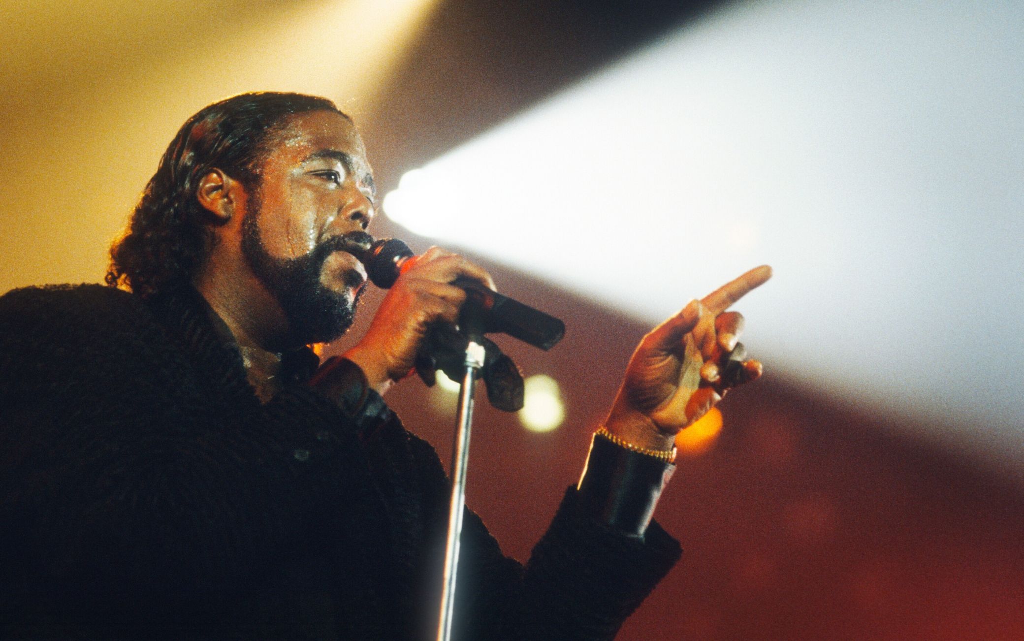 Barry White, storia della leggenda del soul e del pop | Sky TG24