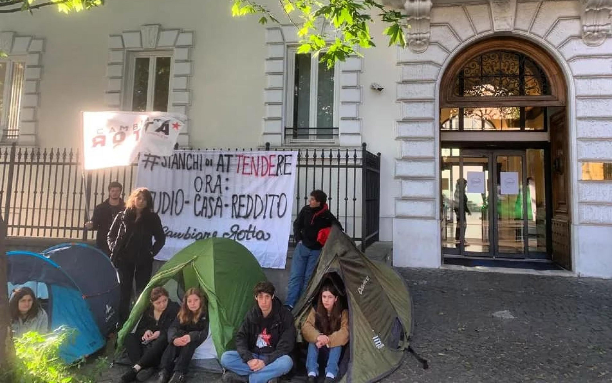Caro affitti, studenti ricevuti al Ministero: 'Il 16 maggio ...