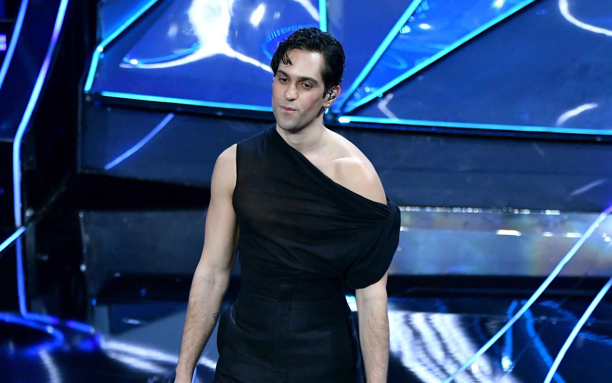 Mahmood, prima e dopo il cambio di look: le foto del cantante di Tuta ...