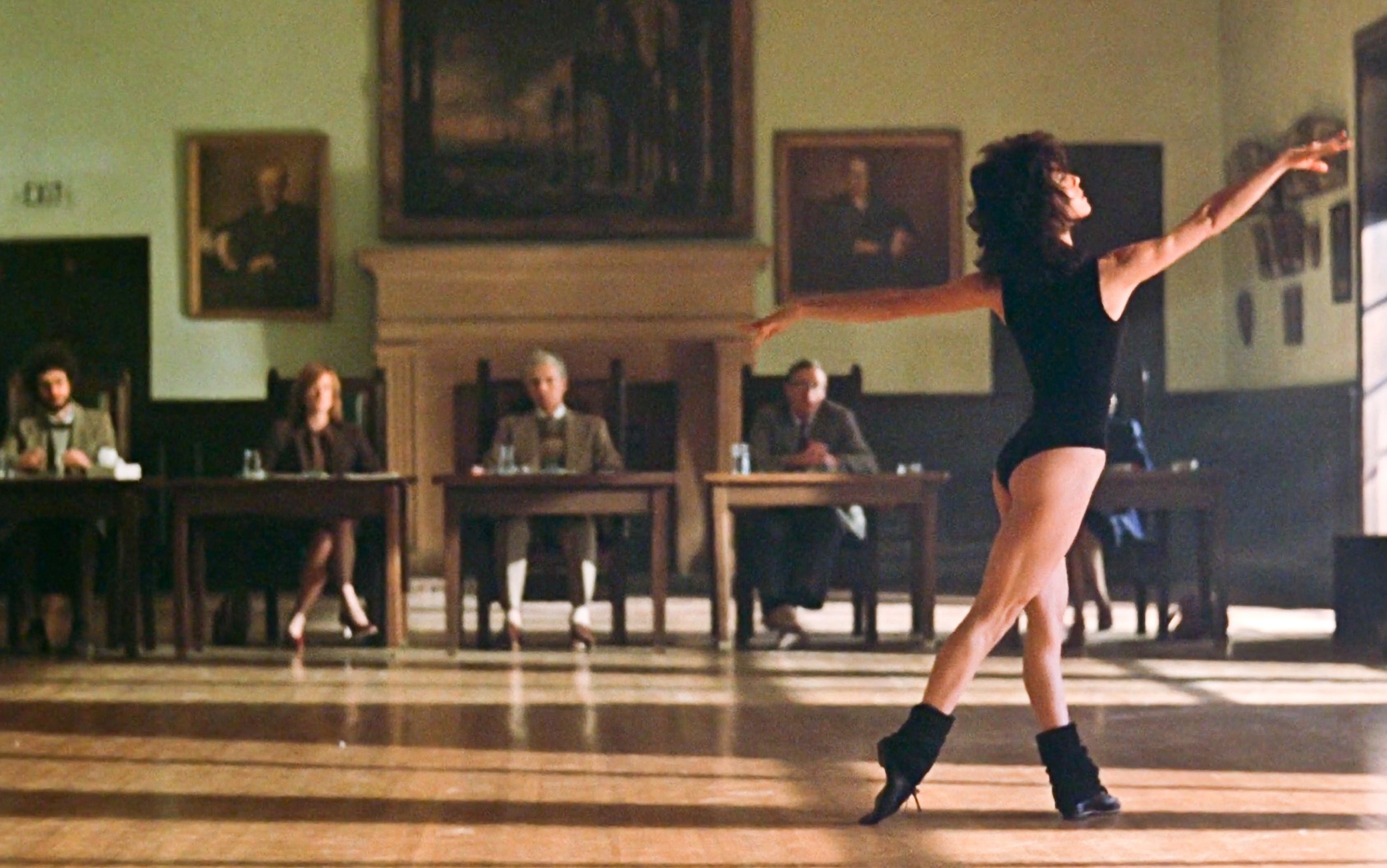 'Flashdance', 40 anni fa usciva il film cult: le 15 curiosità da conoscere | Sky TG24