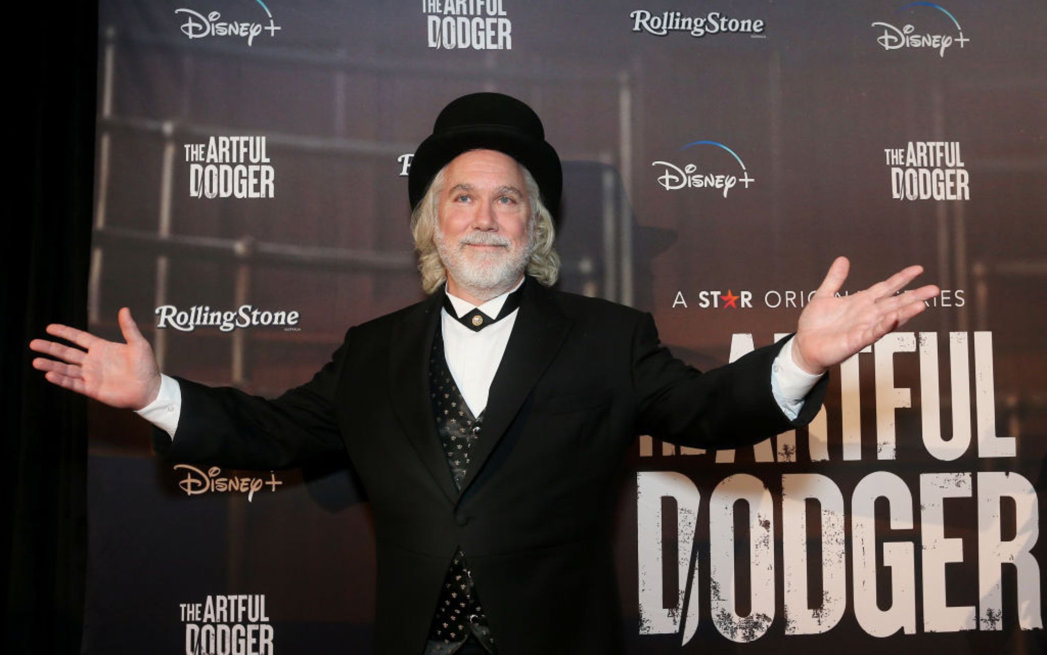 The Artful Dodger, il cast della serie tv con Thomas Brodie-Sangster. FOTO