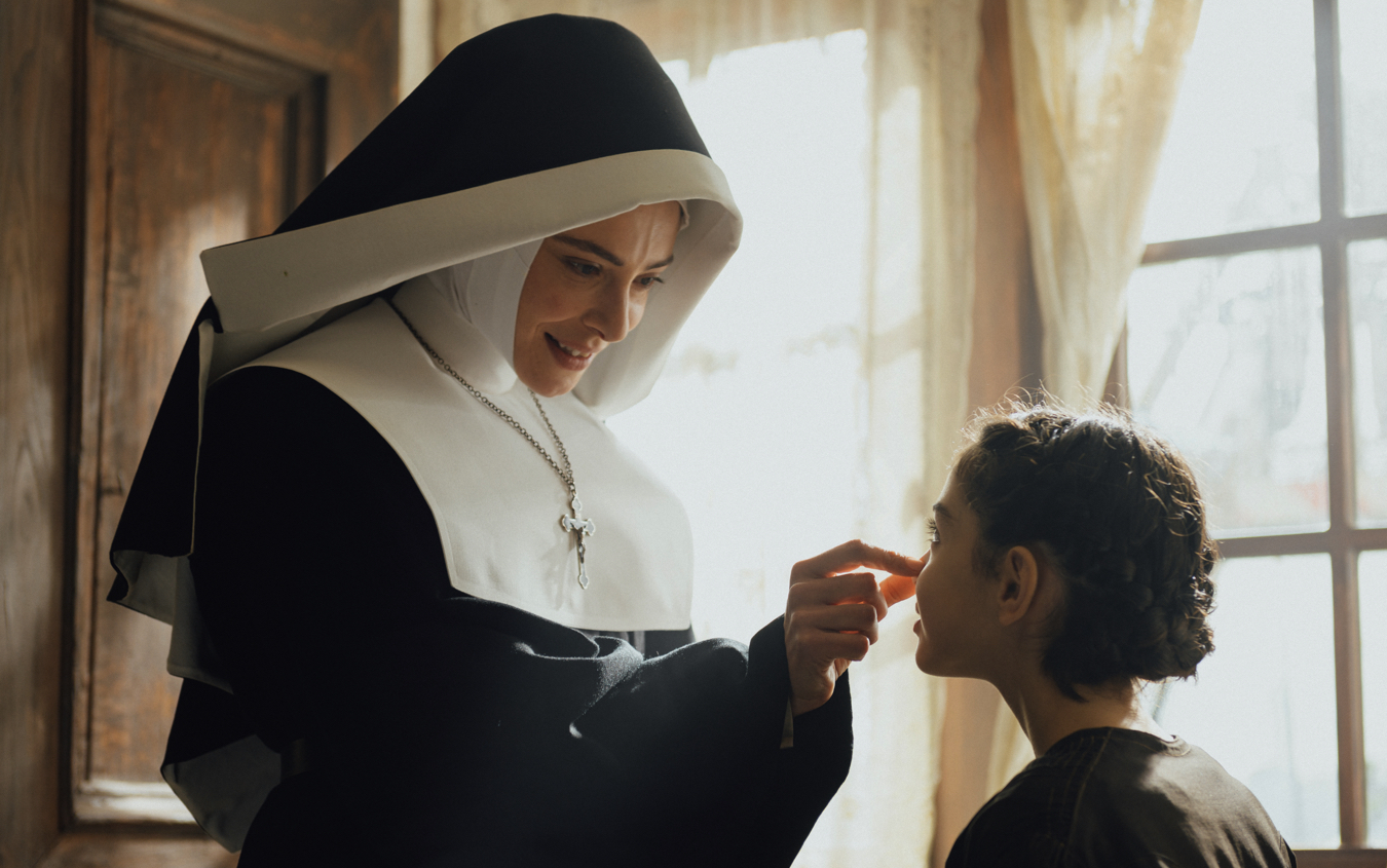 L'arte della gioia, cast e personaggi della serie tv Sky di Valeria Golino da oggi al cinema ...