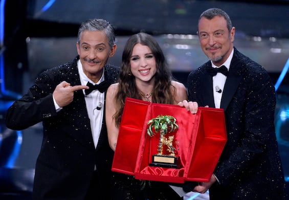 Angelina Mango è la vincitrice del Festival di Sanremo 2024. FOTO | Sky ...