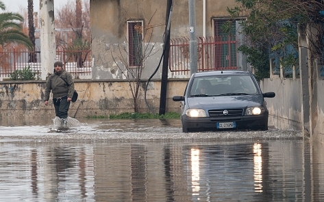 Maltempo al Sud: pioggia, frane e fiumi esondati in Sicilia e Calabria ...
