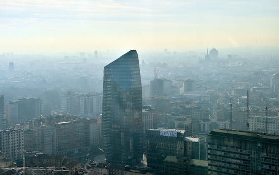 Smog e salute, inquinamento atmosferico aumenta rischio di demenza: lo ...