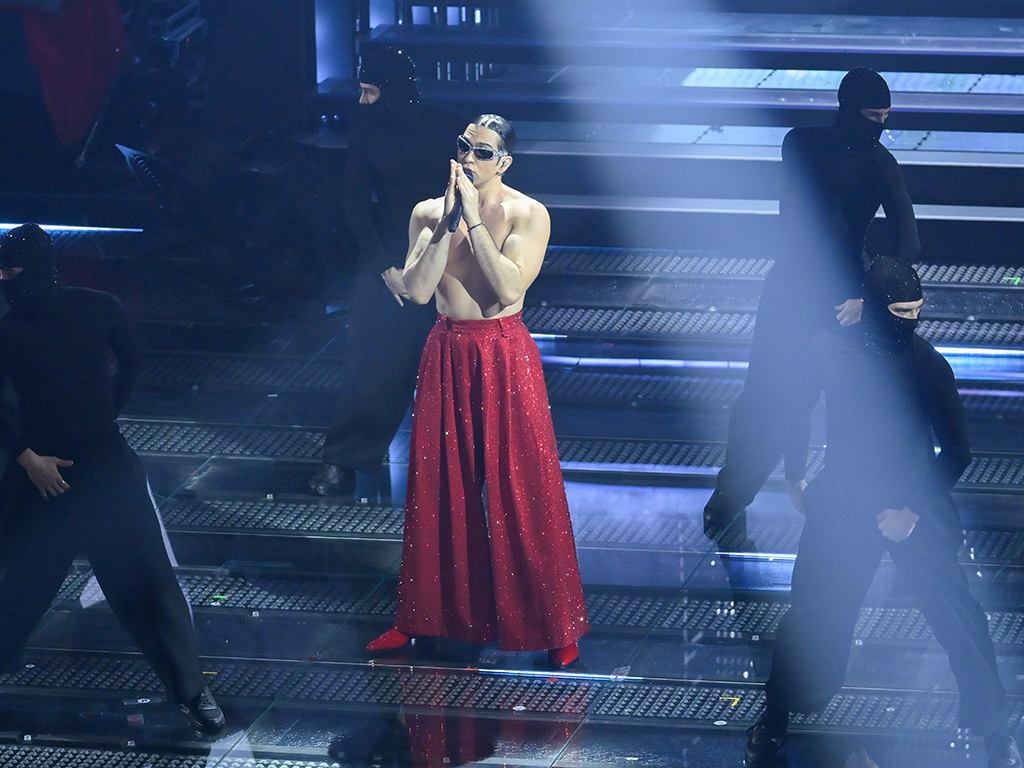 Mahmood, esce il nuovo singolo Sottomarini presentato durante la finale ...