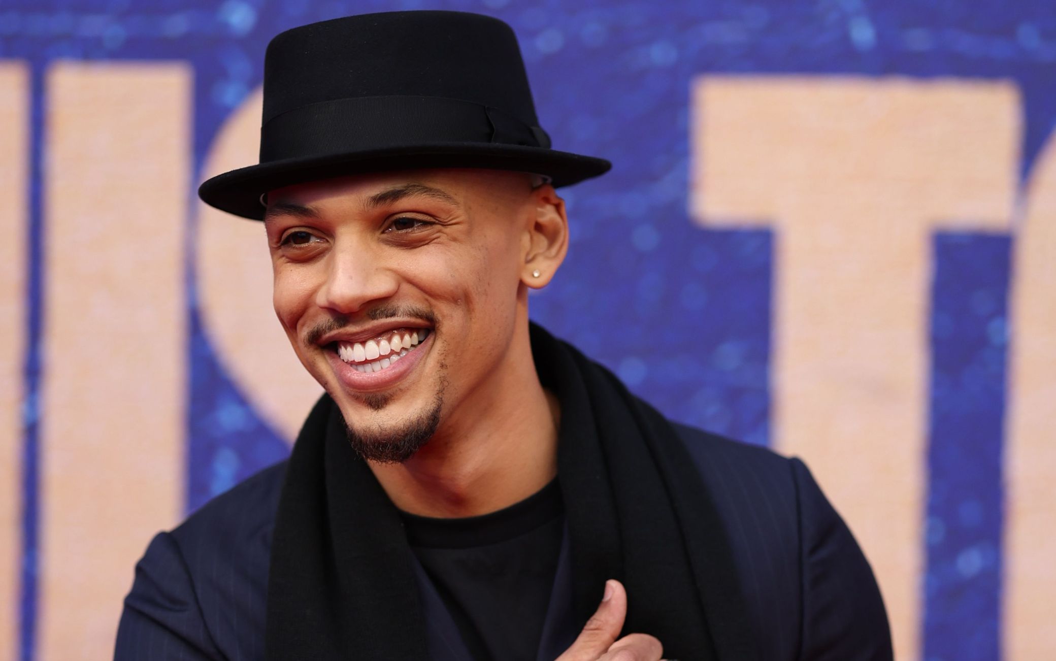 The Crow - Il Corvo, il cast del remake 2024 con Bill Skarsgård al ...