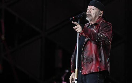 Concerto Vasco Rossi a Bari, sindaco vieta spray urticanti | Sky TG24