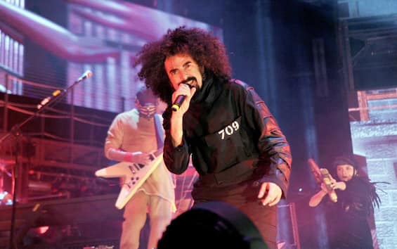 Caparezza: la scaletta del tour 'Prisoner 709' | Sky TG24