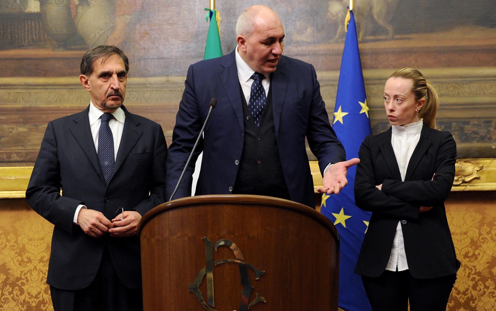 Giorgia Meloni da giovane: come è cambiato oggi il look della leader di ...